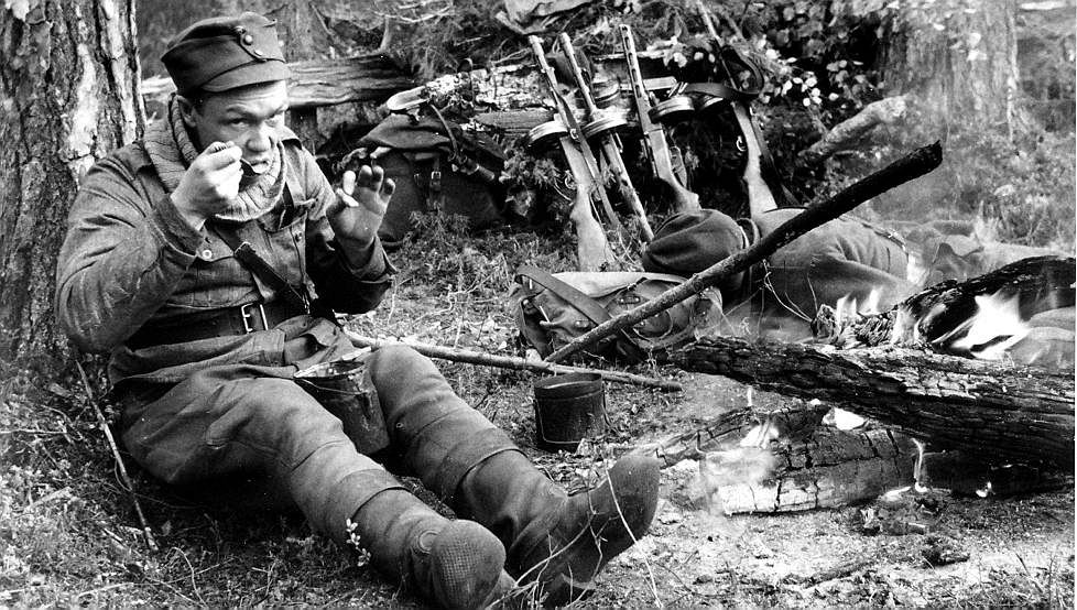 Armour force / Panssaroitu voima : Sissi / Finnish long-range jäger