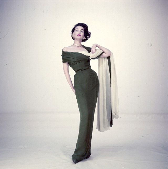Stunning Fashion Photography by Walter Carone in the Early 1950s ...