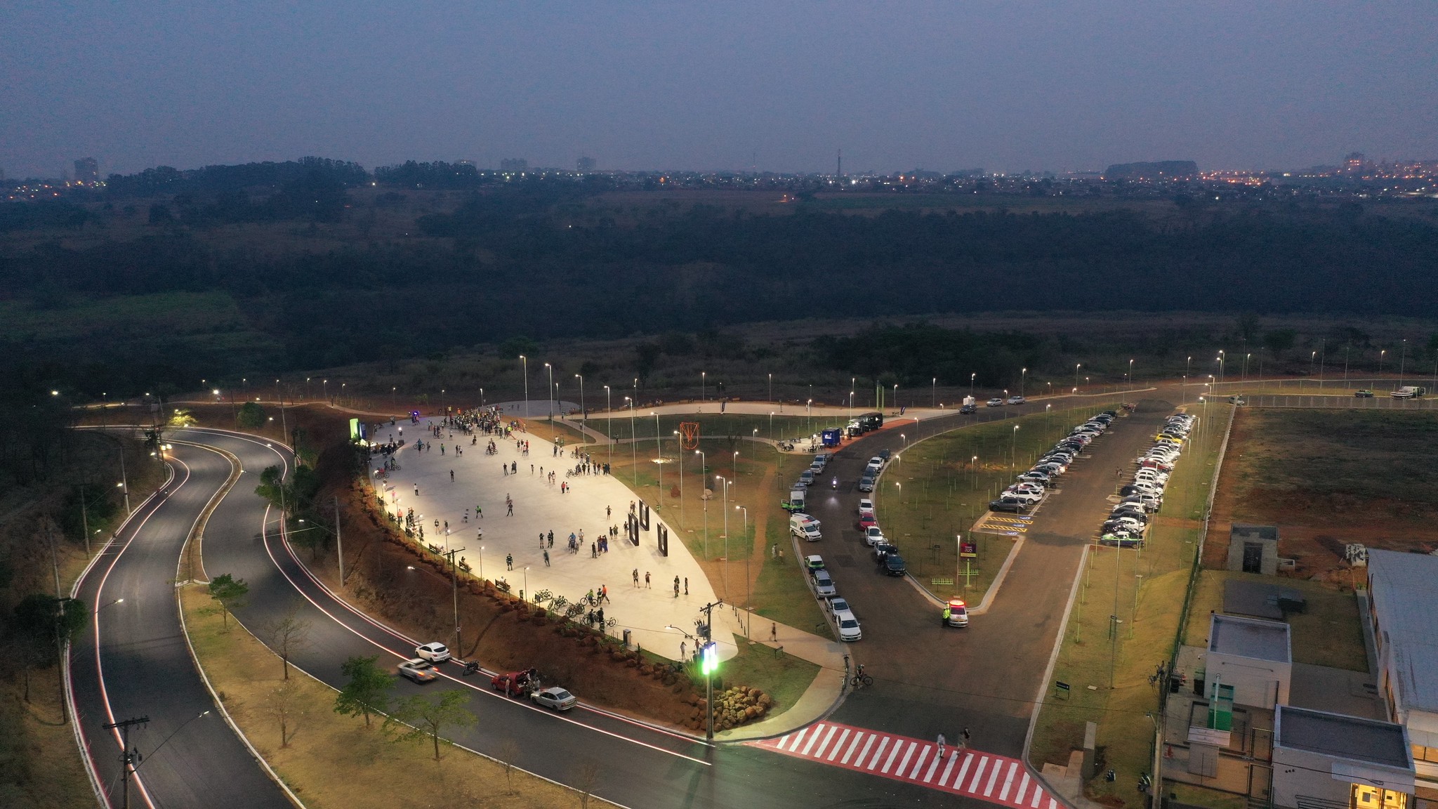 MIRANTE E PARQUE LINEAR SÃO INAUGURADOS EM UBERABA MIRANTE E PARQUE LINEAR SÃO INAUGURADOS EM UBERABA