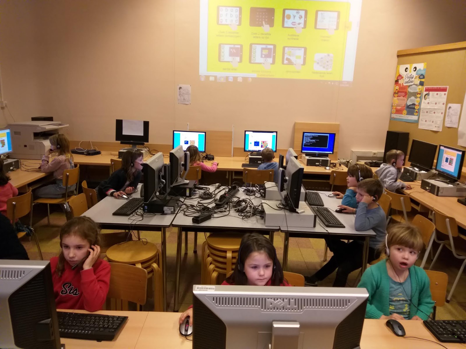 De Hei(r)akker 1ste leerjaar A: Oefenen met computermeester.