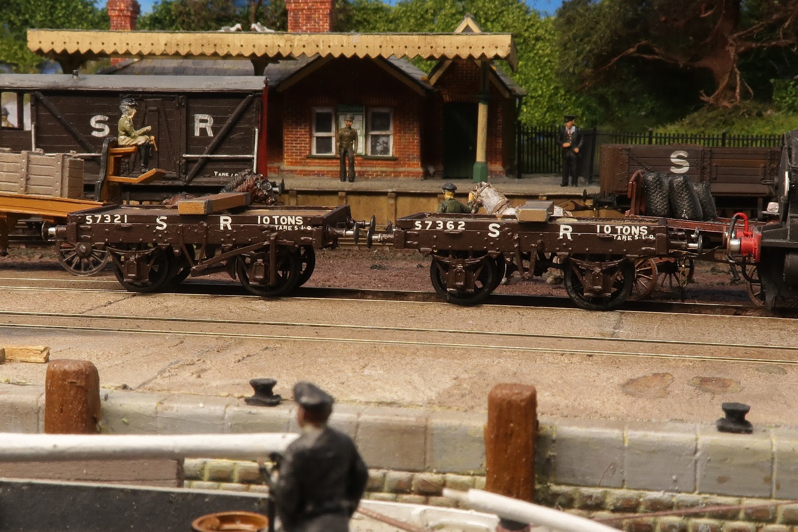 CParkstone's Railway modellers Blog: Exton Quay, more wagons.