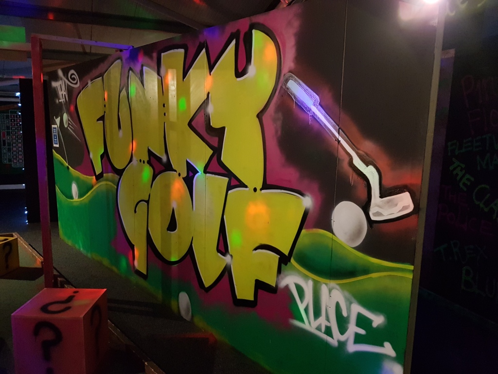 The Ham and Egger Files: That Funky Golf Place at Becketts Farm in ...