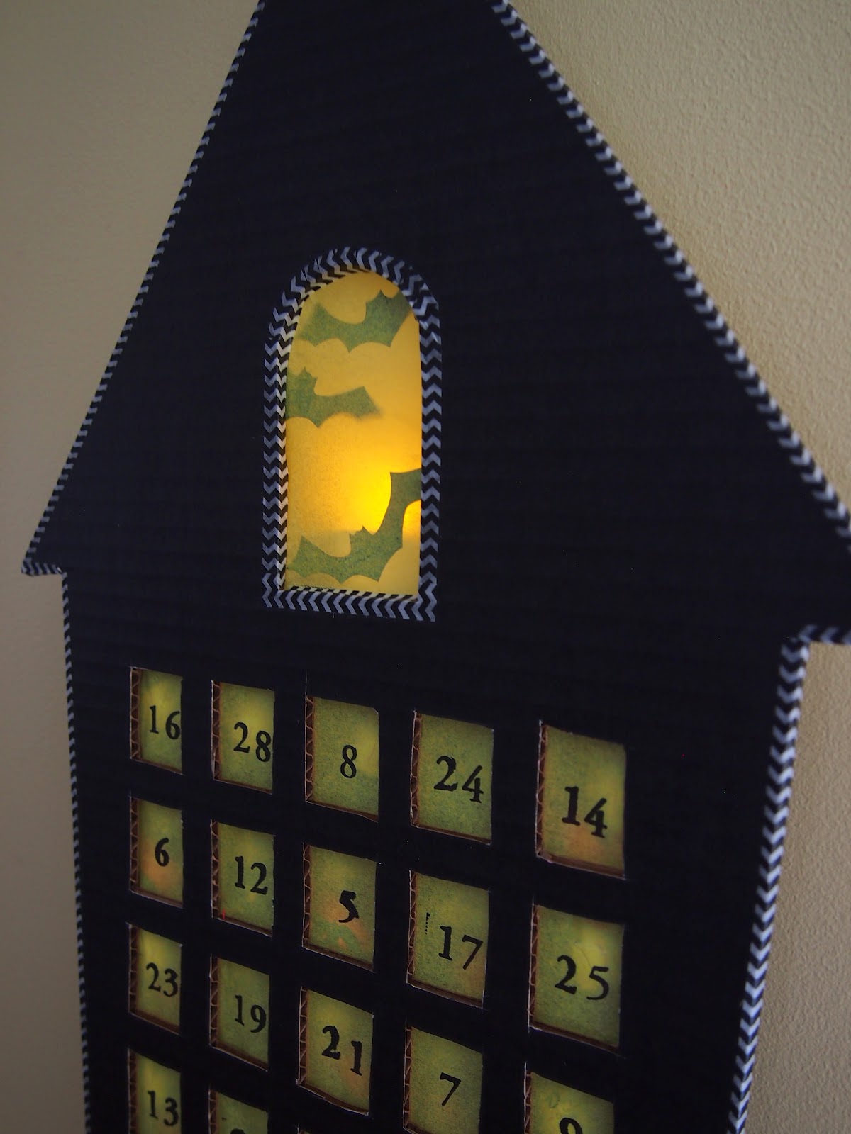 The Tiny Funnel: Halloween Countdown Haunted House