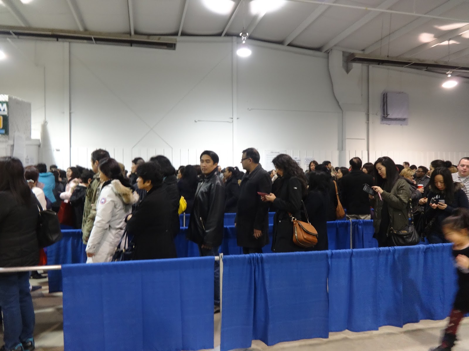 MAC/Estee Lauder Warehouse Sale - Winter 2015 + Haul - Spill the Beauty