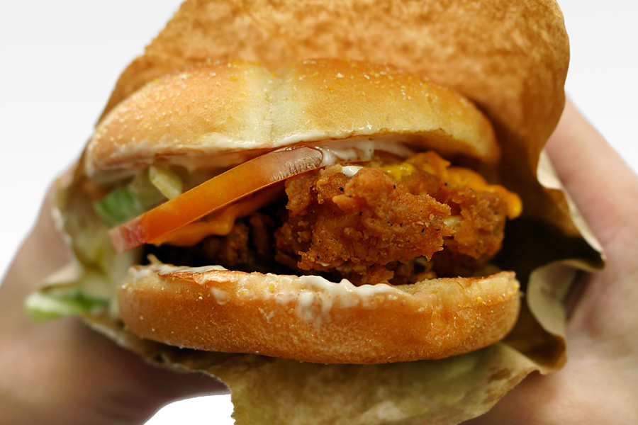 開箱文 VOL.39 - MCDONALDS HOT N' CRISPY CHICKEN BURGER - STREET SENSE