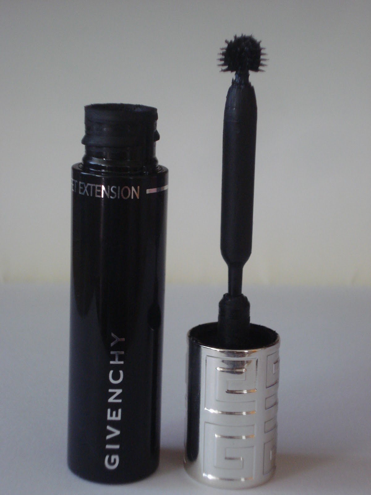 MissMakeupaholic: Givenchy Phenomen'eyes Effet Extension