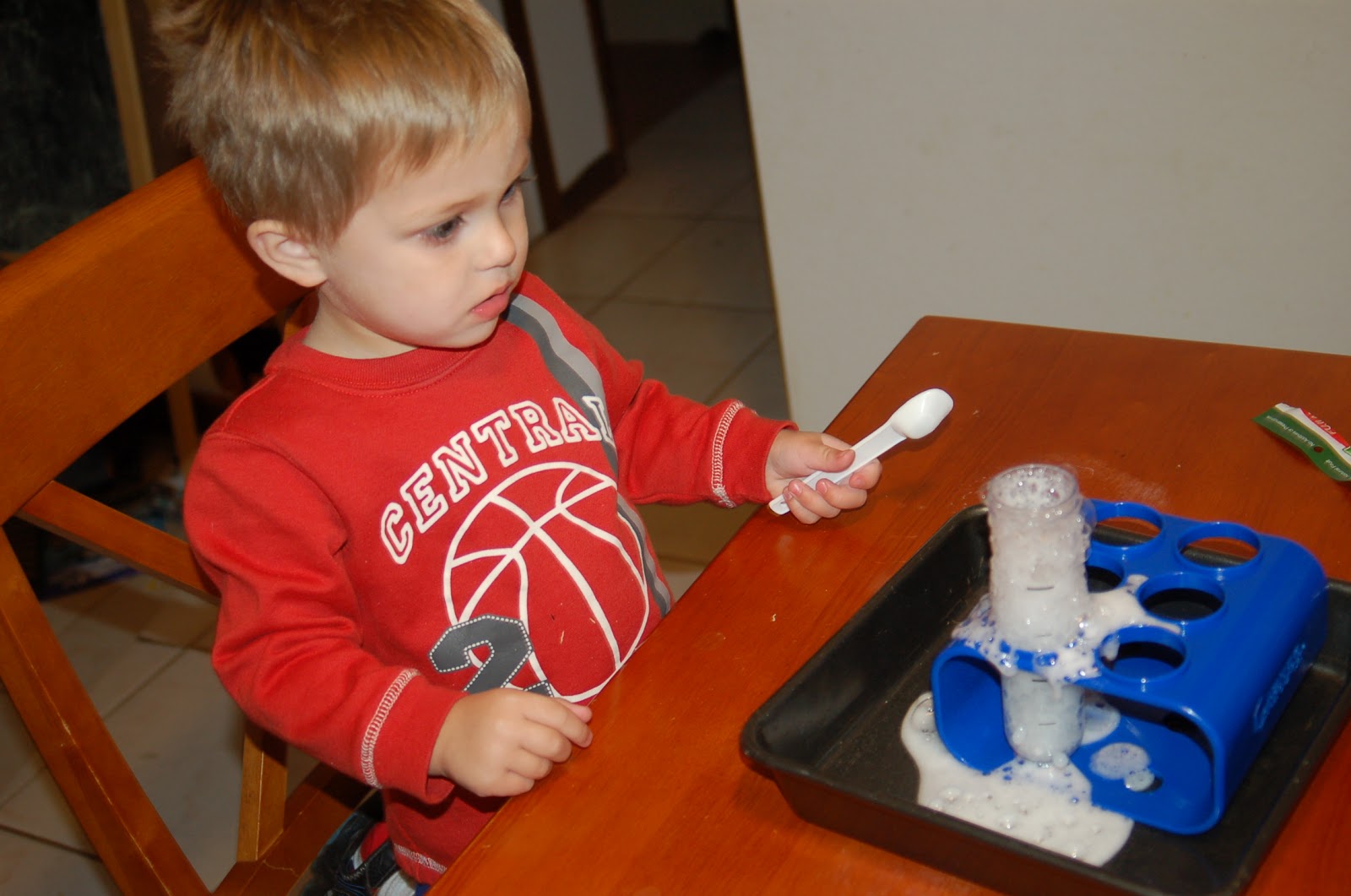 Making Mini Volcanoes with our NEW Jumbo Test Tubes!!