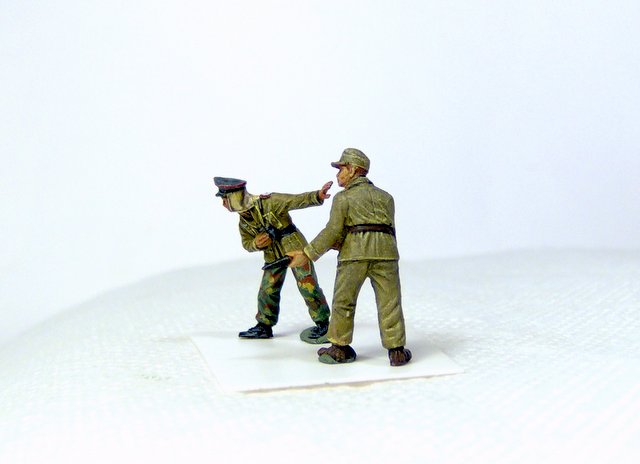 Gulumik Military Models: German artillery crew 1/72 Italeri - Gallery
