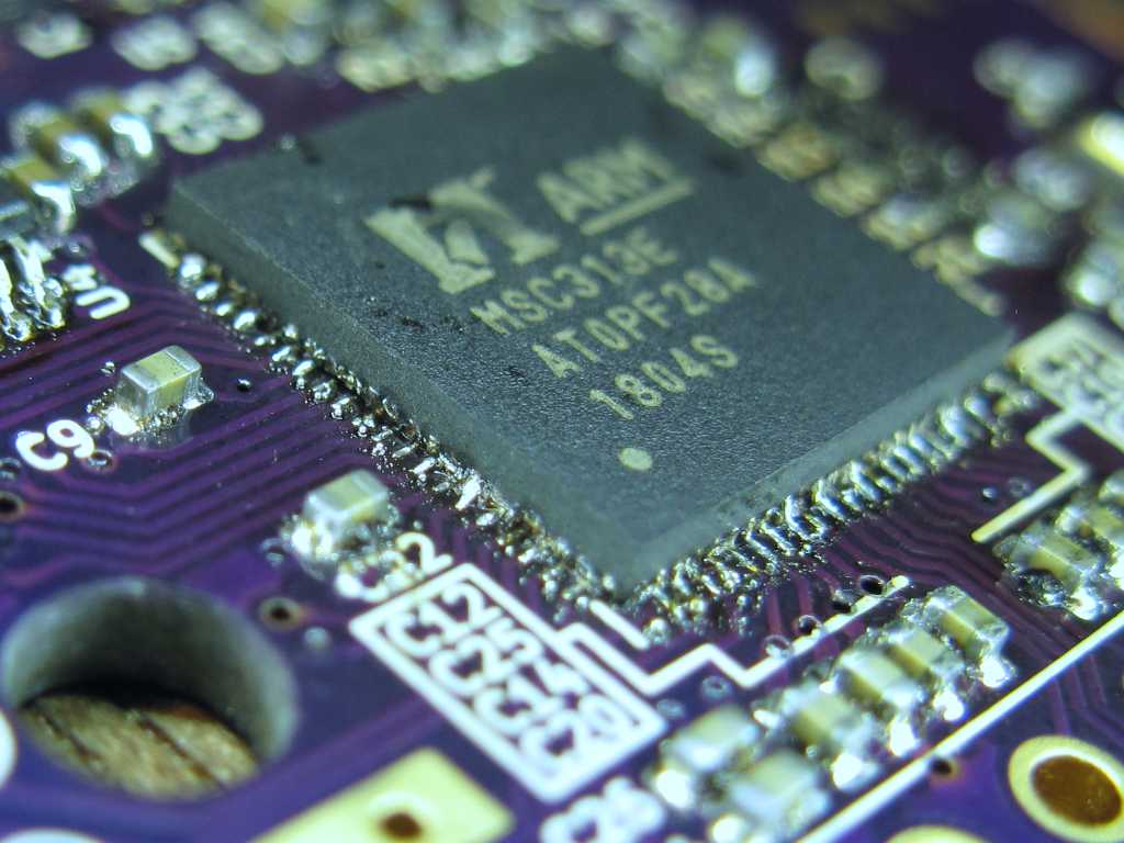 Willy Tarreau's stuff: Breadbee: Build your own single board computer