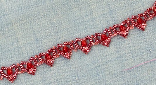 Bead Patterns and Ideas : Hearts Bracelet Pattern