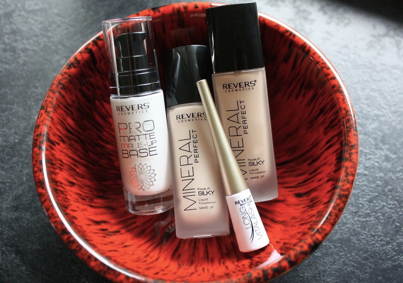 Lasituvan miniatyyrit: Katin CosmeticCorner ♥ Revers Cosmetics