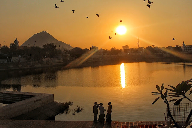 Things to do in the Sacred Town of Pushkar | India - Nomadic Experiences