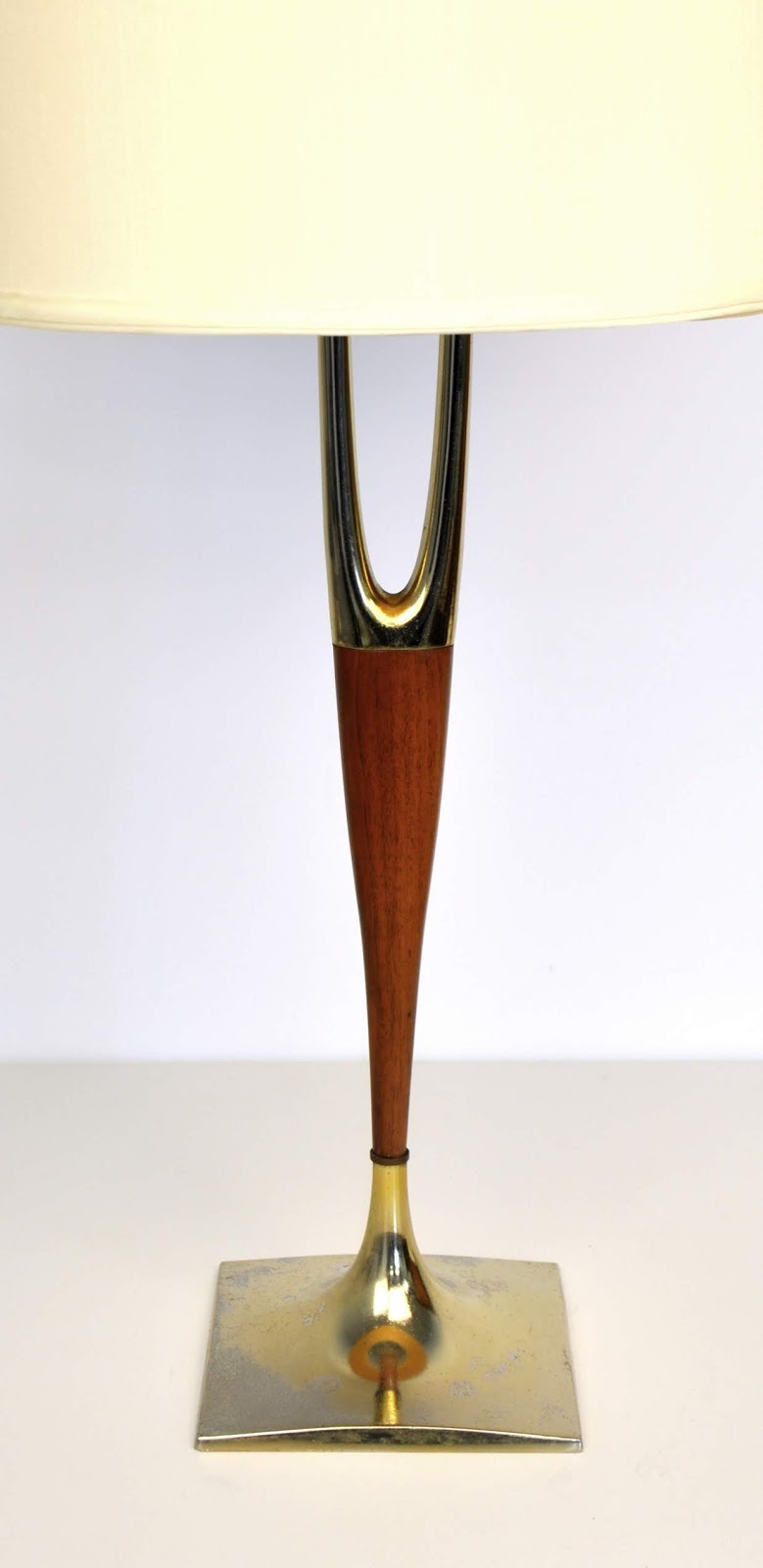 SELECT MODERN: Gerald Thurston for Laurel Wishbone Lamp