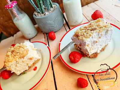 Spumoasa- prajitura cu spuma de capsuni