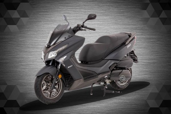 27 Motor Matic Berkapasitas Mesin Besar Terbaik 2020 - Dudungmaman07