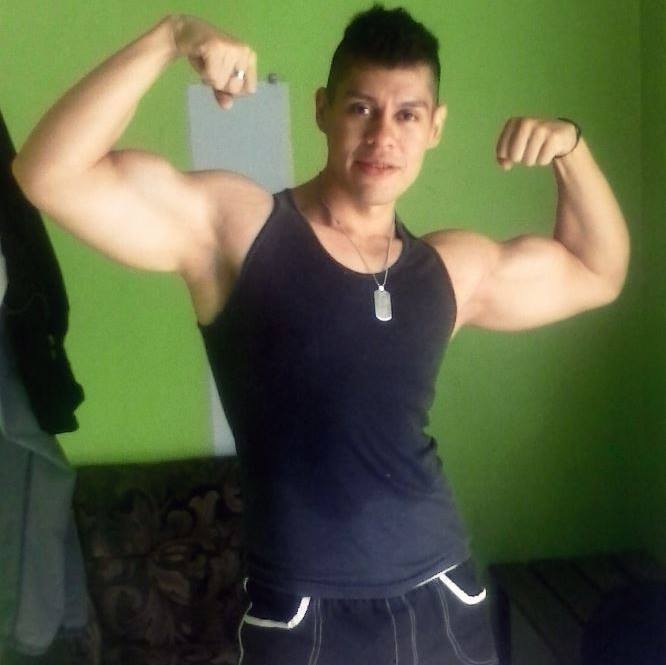 world bodybuilders pictures: latin americano hispanic bodybuilder Cesar ...