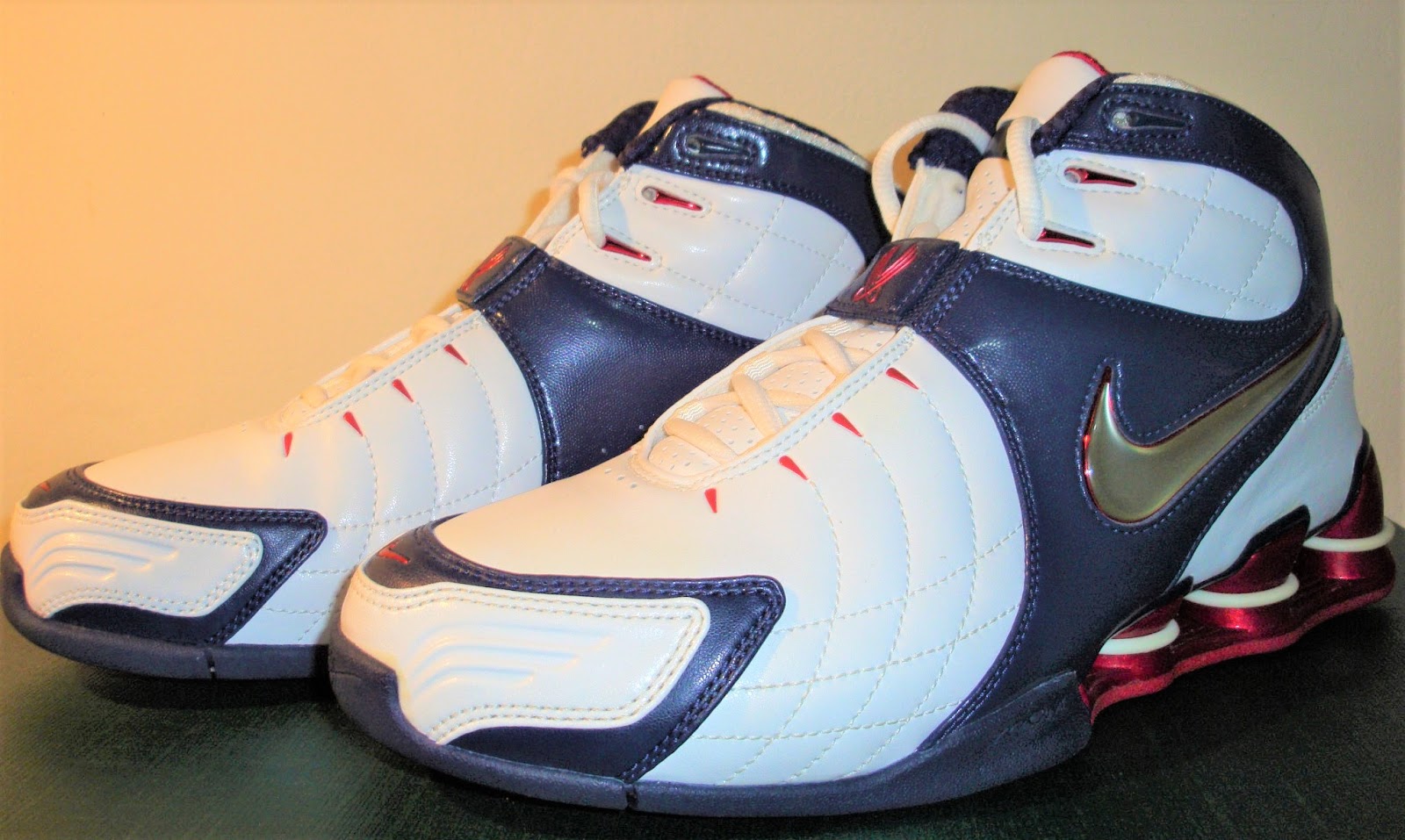 GreekSneakCollector: Nike Shox VC V