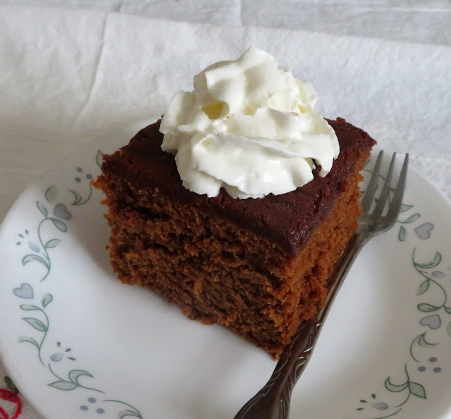 Easy Old Fashioned Gingerbread | The English Kitchen