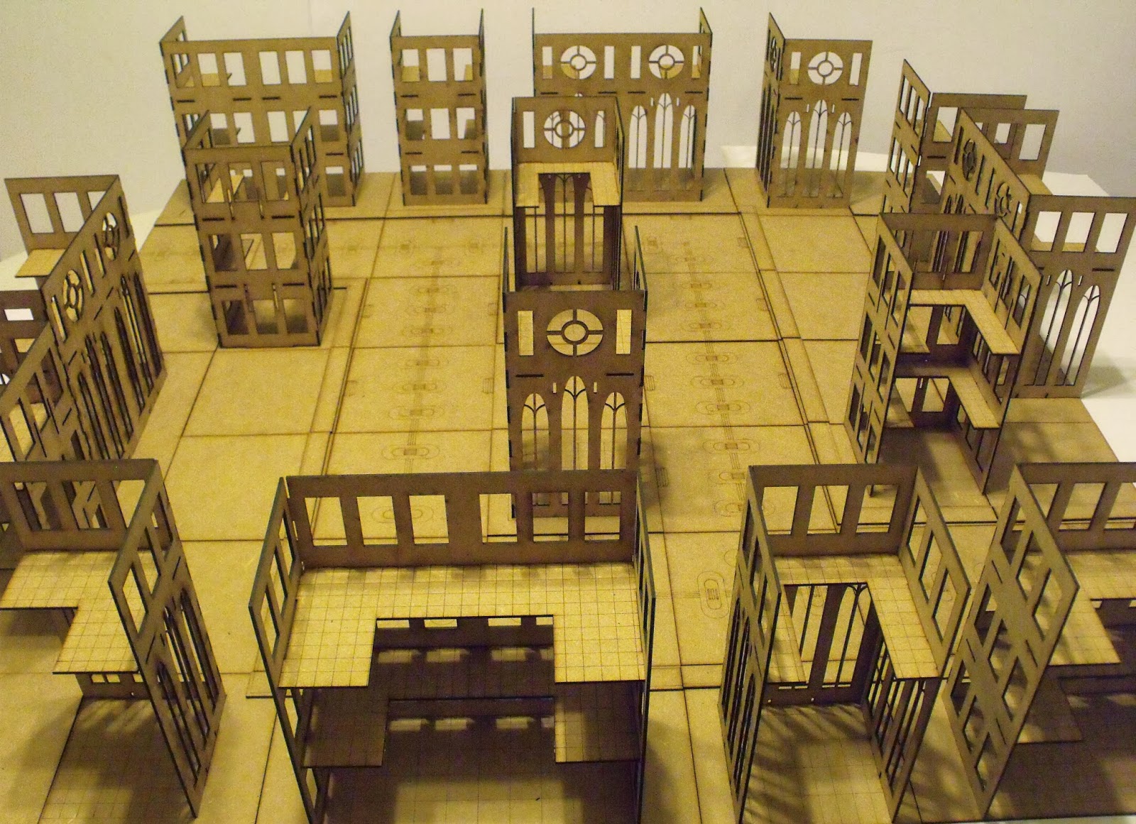 Limited Edition Warhammer models: wargame model mods - MDF buildings