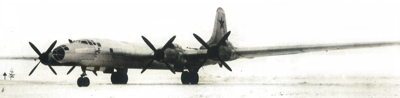 FDRA - Fuerza Aérea: Bombardero estratégico: Prototipo Túpolev Tu-85
