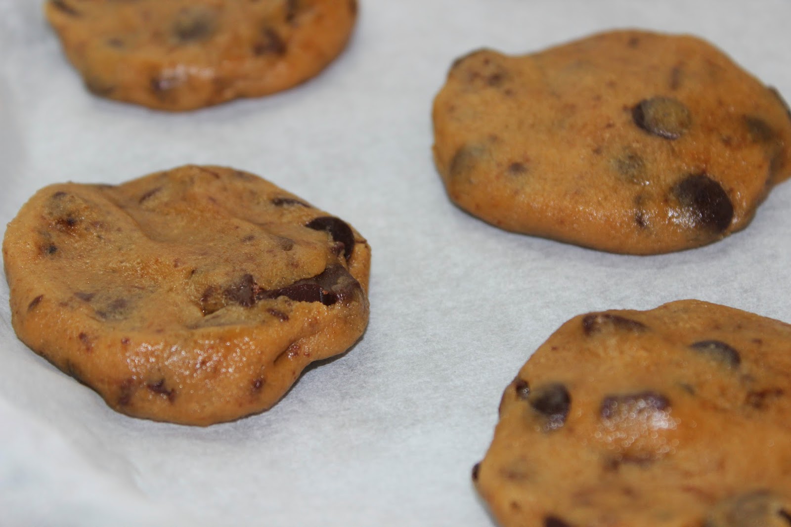 Núvols i Petits Tresors: COOKIES AMB CHIPS DE XOCOLATA