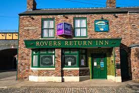 Coronation Street Blog: The Rovers Return is up for sale! But who's ...