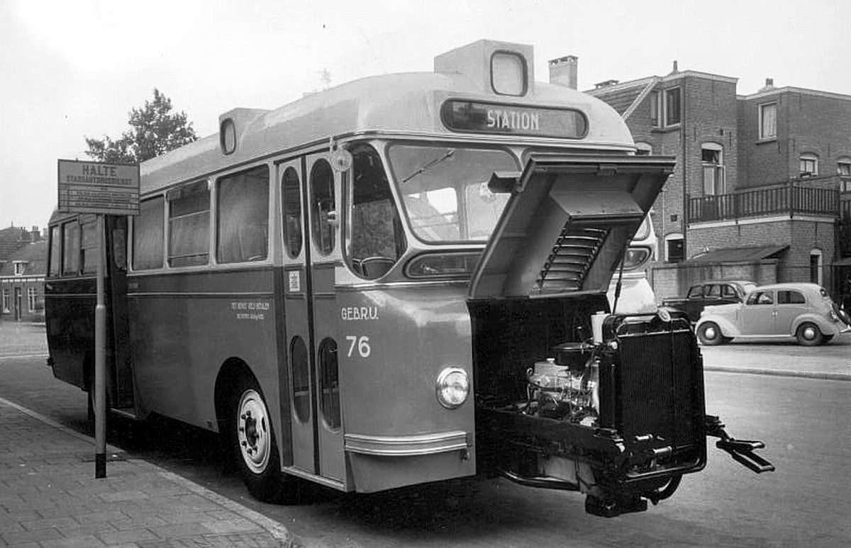 DAF-Domburg Diesel Bus With Slide Out Motor for Ease of Maintenance ...