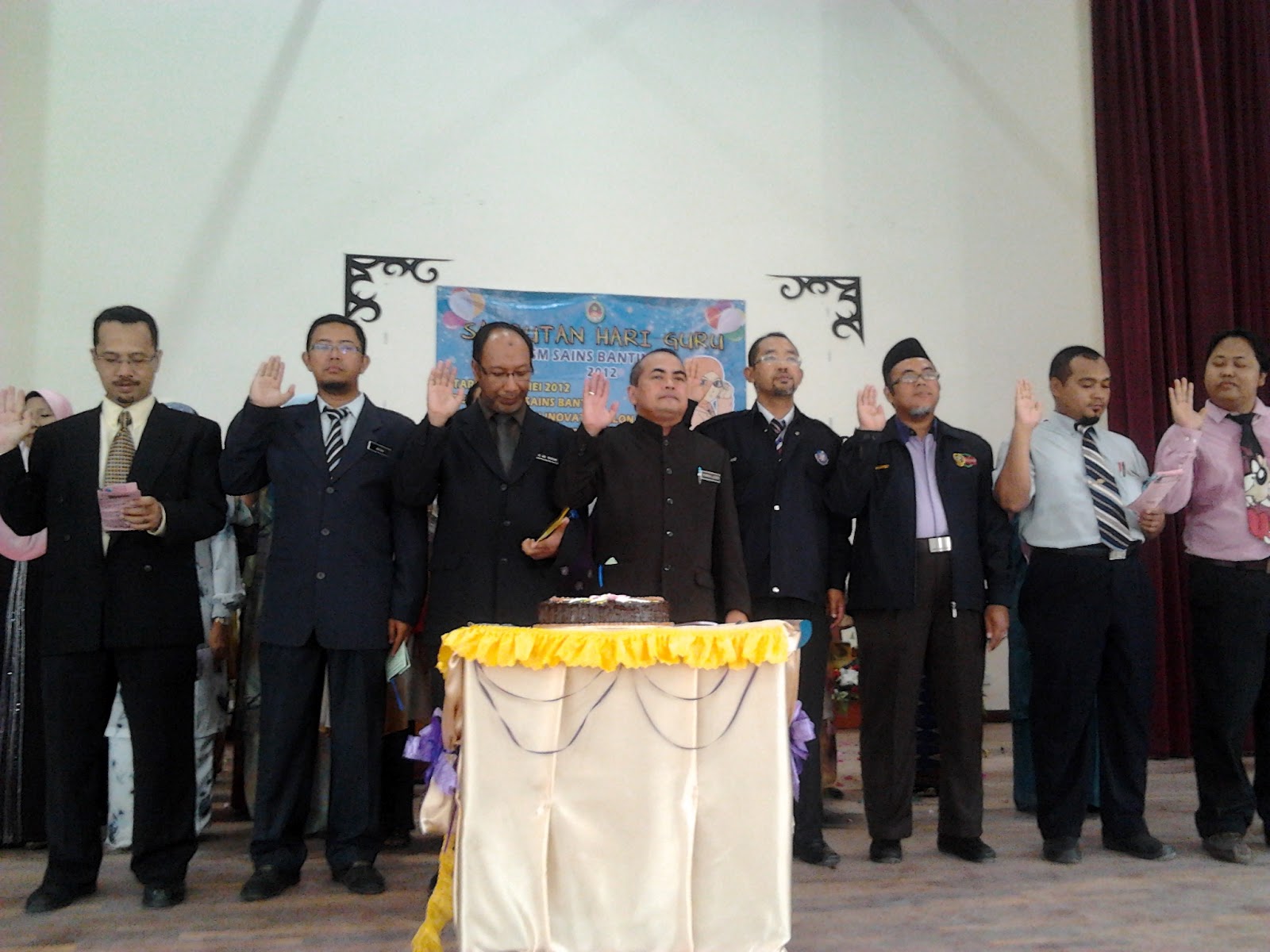 SM Sains Banting, Jugra: Selamat Hari Guru buat semua Warga SMS Banting