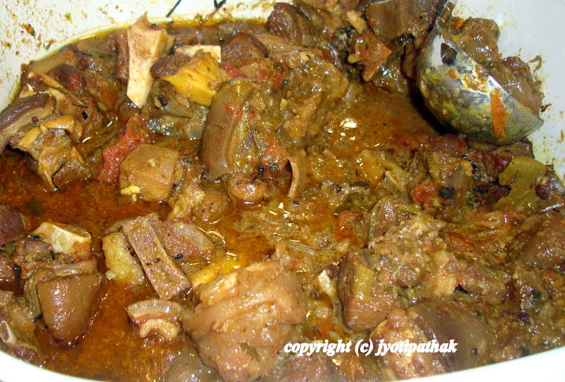 Taste of Nepal: Nepali Goat Curry - (नेपालि खसी-बोकाको-मासु)