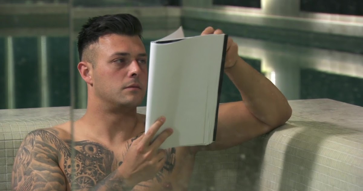 ausCAPS: Lewis Ellis shirtless in The Apprentice UK 15-12 "Interviews"