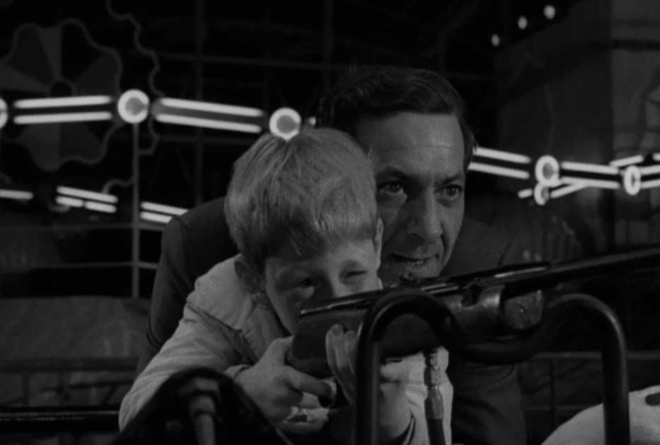 The Twilight Zone Vortex: "In Praise of Pip"