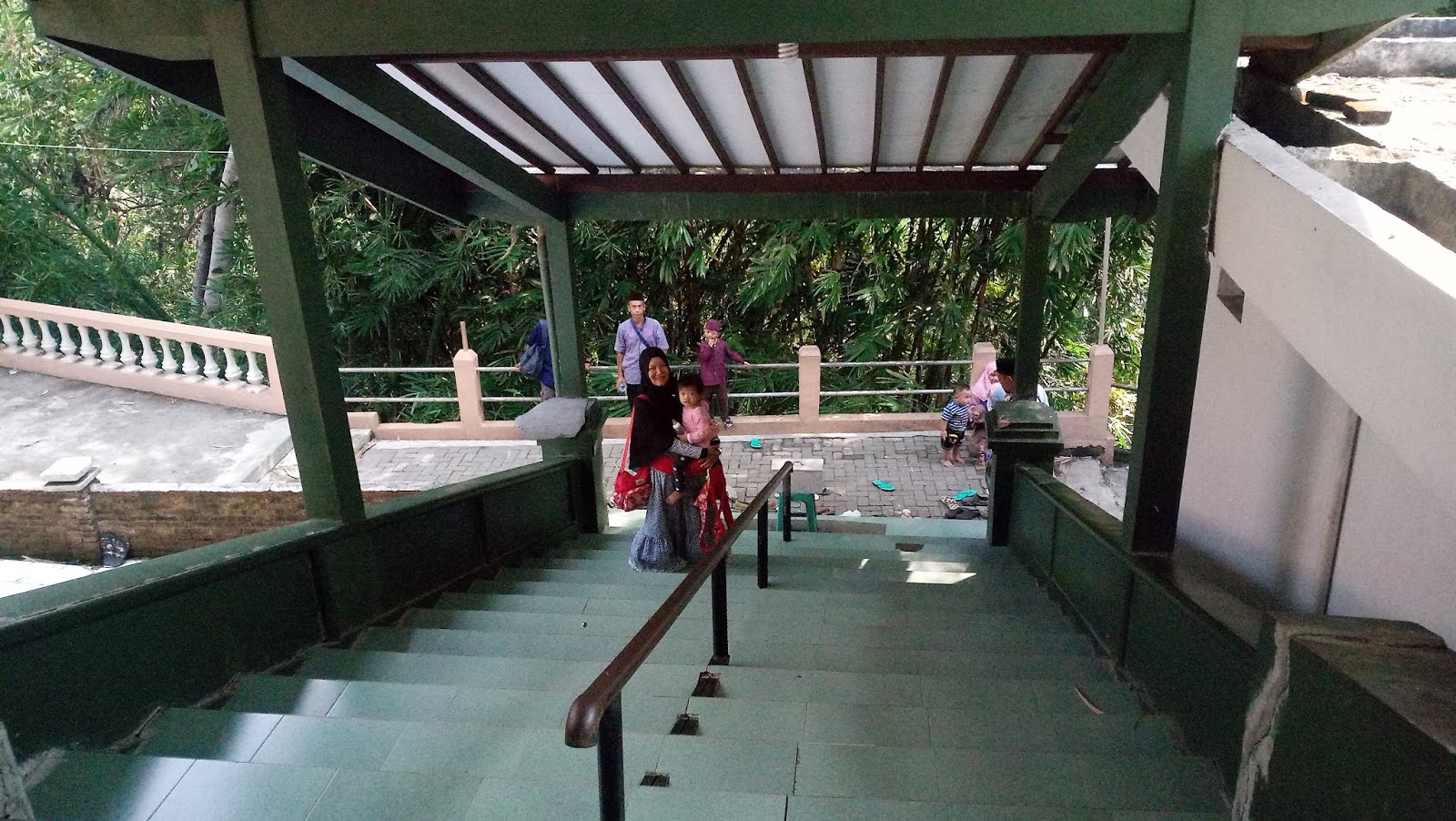 INFO ZIARAH MAKAM WALI DI MAGELANG, HARGA PAKET WISATA RELIGI GUNUNG PRING DARI SEMARANG, HARGA ...