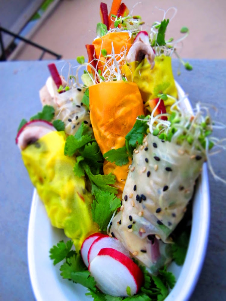 THE WORST DINNER GUEST: Raw Vegan Soy Wraps with Marinated Mushrooms ...