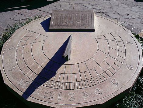 Relatos para todos.: Relojes. El Reloj de Sol.