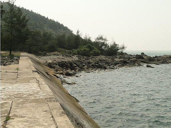 Đảo lịch sử Hòn La