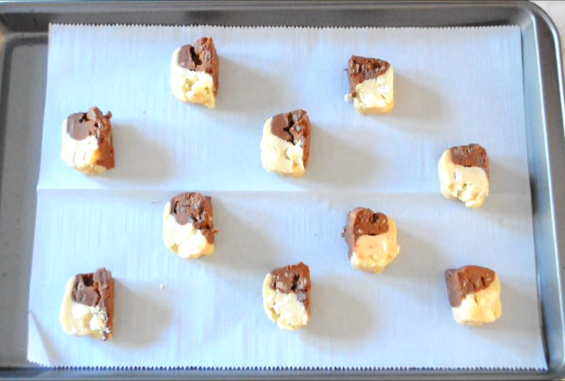 Cooking with Manuela: Yin-Yang Chocolate Chips Cookies