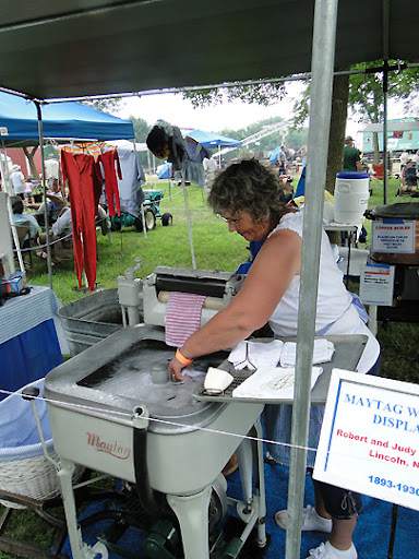 Reflections From the Fence: THE Trip, Threshers, The Gals Tools