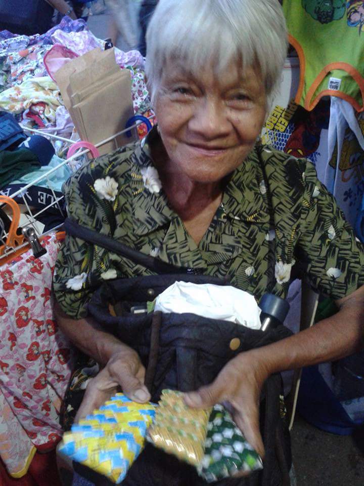 Isang Lola Ang Nabuhusan Ng Kumukulong Tubig Sa Likuran Ang ... Isang Lola Ang Nabuhusan Ng Kumukulong Tubig Sa Likuran Ang ...