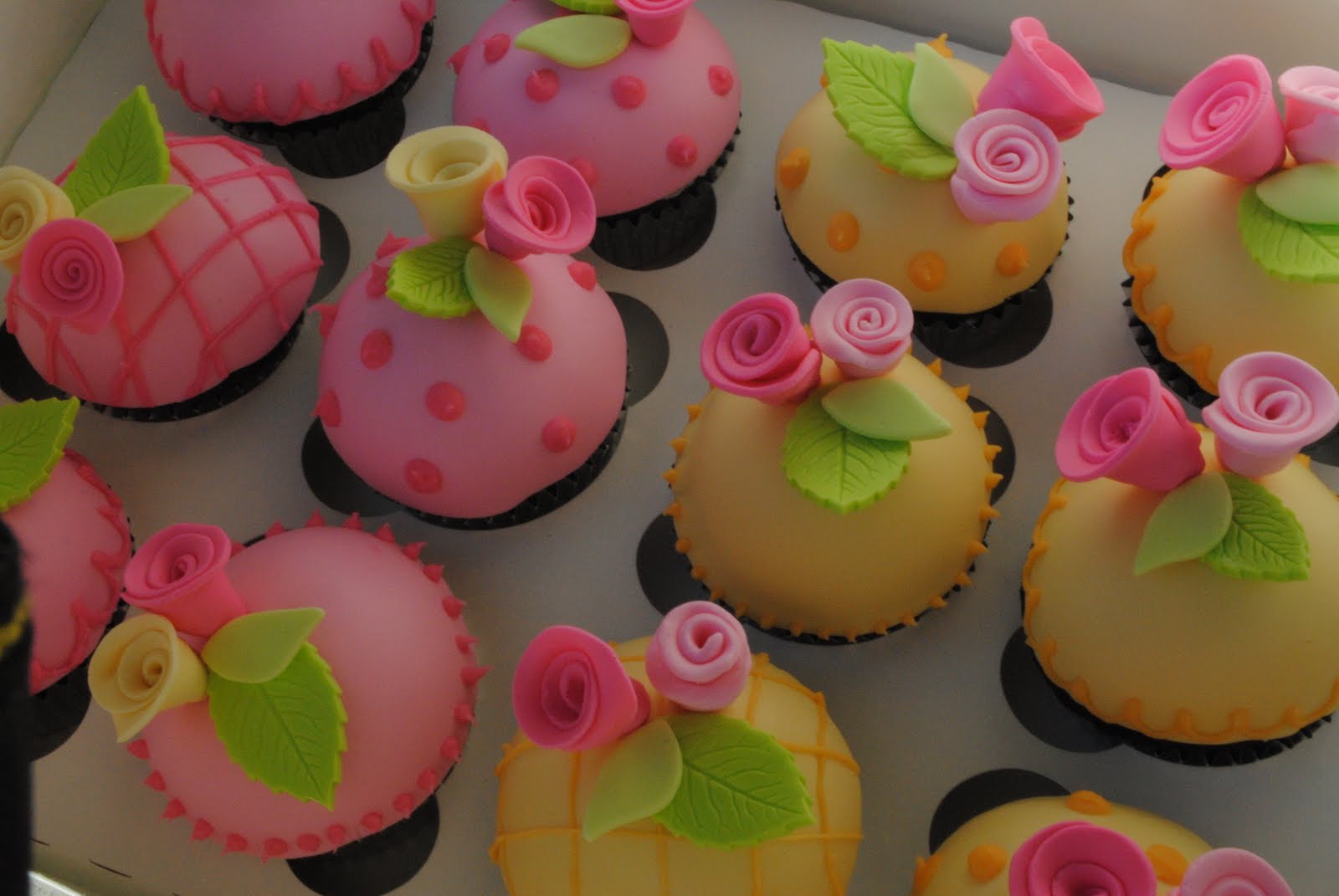 Tea Party Cupcakes |My FaVoriTe CaKe PlaCe
