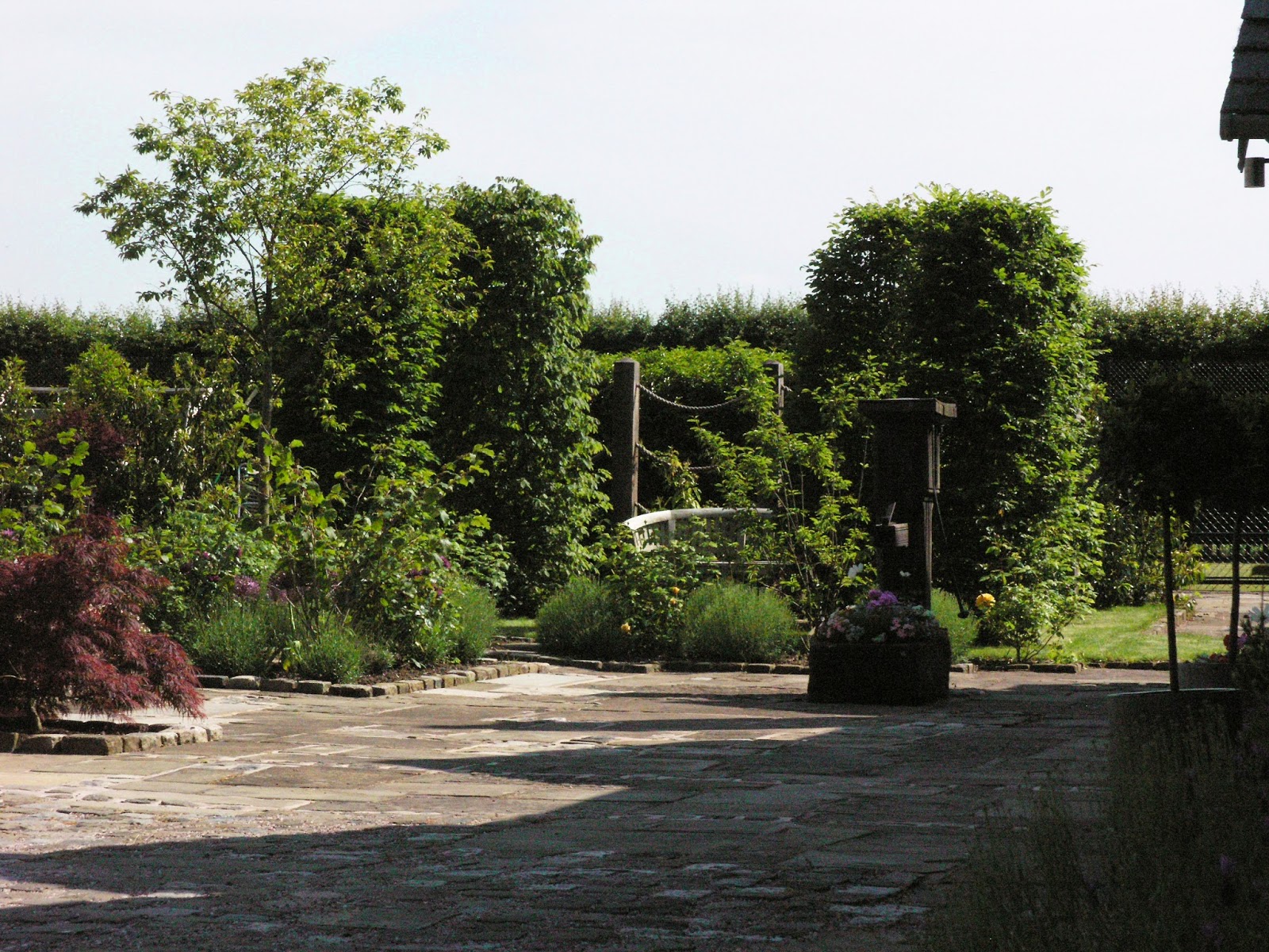 David Keegans Garden Design Blog: Landscape Gardens in Mobberley ...