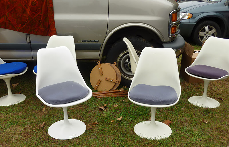 Meet Me in Philadelphia: A Visit to Elephant's Trunk Flea Market