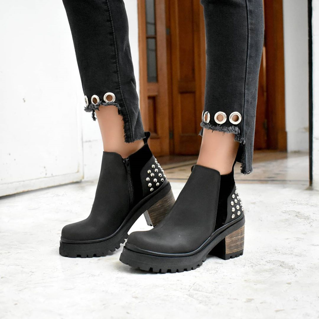 Botas De Moda En Tendencia Moda Y Estilo