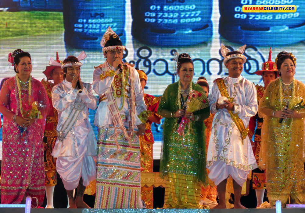 Yan Aung with Beautiful Myanmar Angels