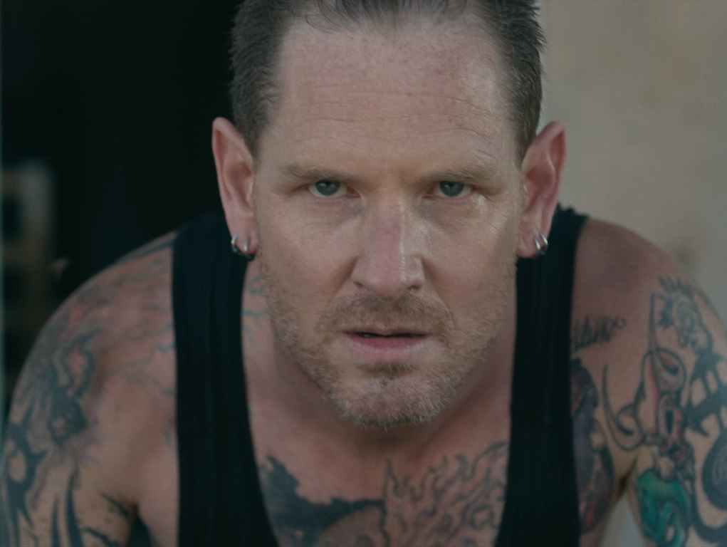 Black Eyes Blue - Novo videoclipe de Corey Taylor