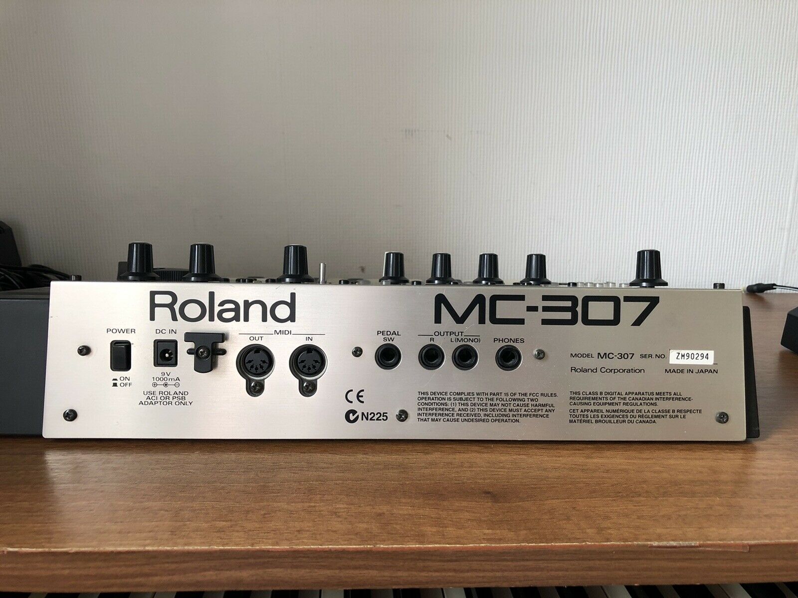 MATRIXSYNTH: Roland MC-307 Groovebox, Drum Machine, Synth, Sequencer