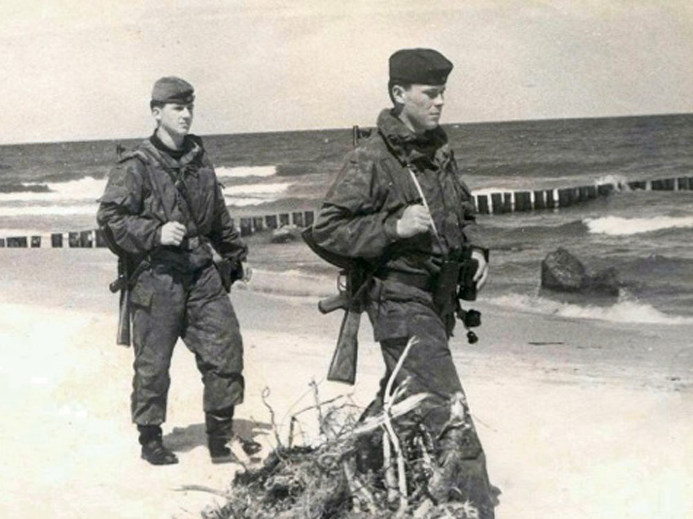 N.V.A. - D.D.R.: Grenztruppen - Guardias de Fronteras