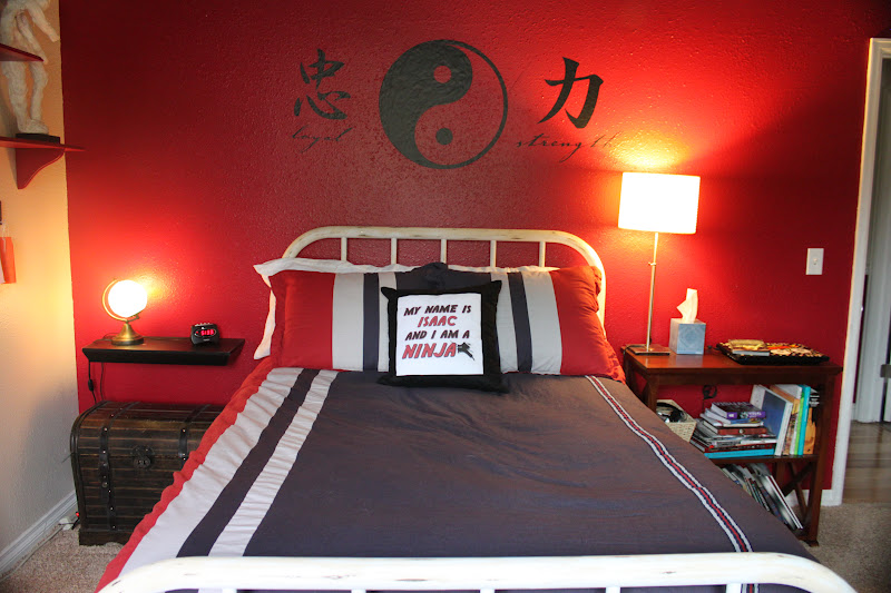 zimmerhouse: Isaac's "big" boy Americana Karate Room