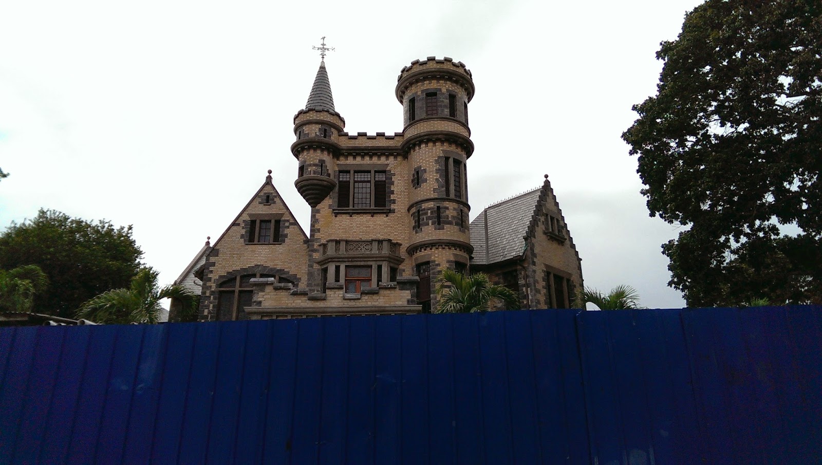 Urban Architecture: The Magnificent Seven