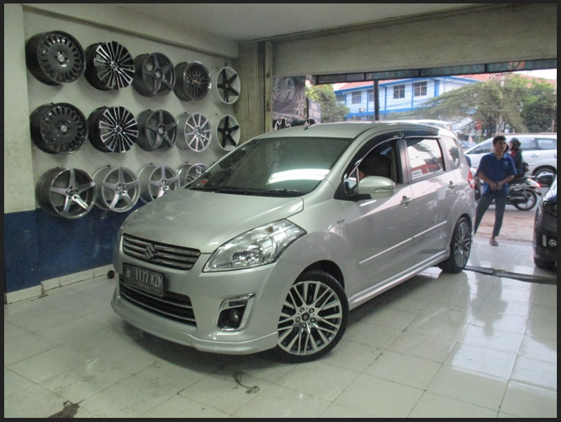 +10 Modifikasi Suzuki Ertiga Velg Racing Ring 17