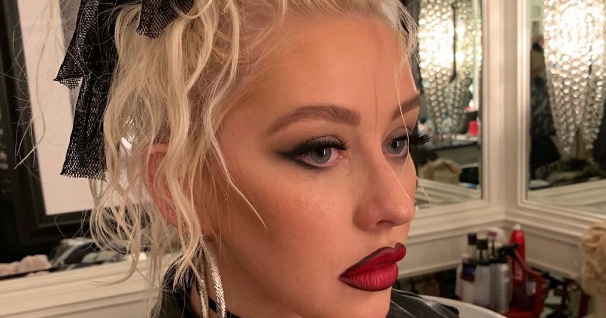 Christina Aguilera "Big 80's mood" (Social Media Pics)